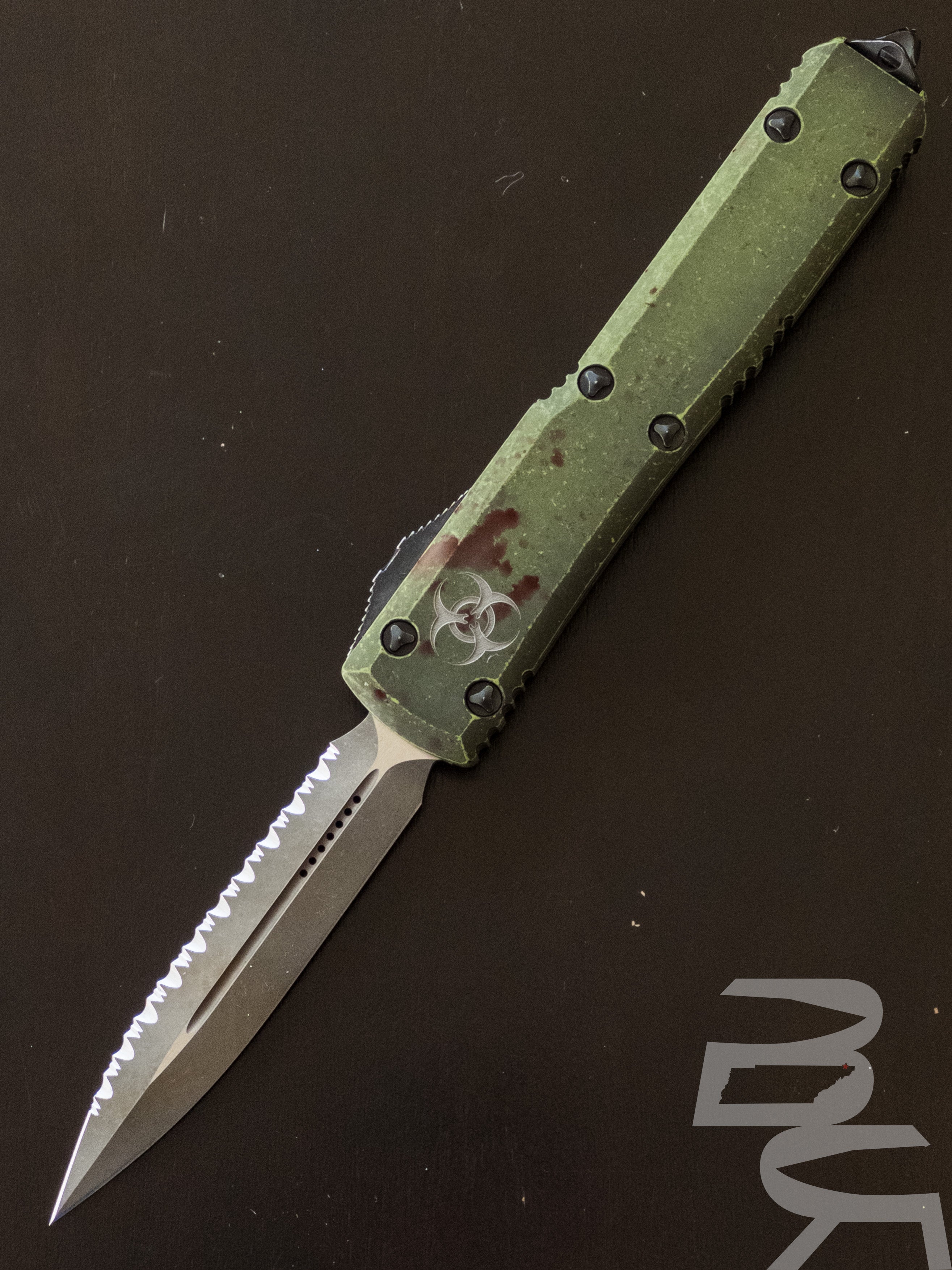 Microtech Ultratech D/E Outbreak Full Serrated 122-3OBDS Proof Run – BR OP