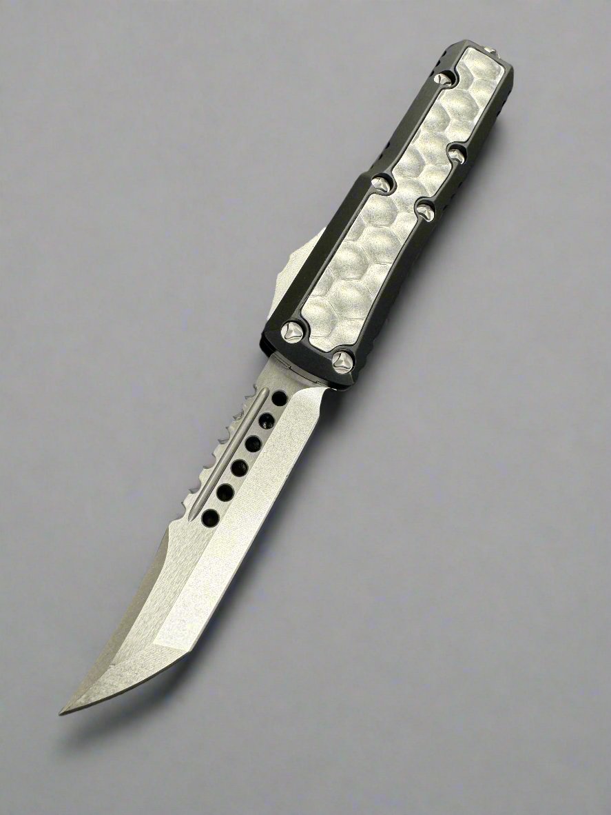 Microtech Daytona Hellhound Stonewash Standard w/ Bubble Inlays Signat ...