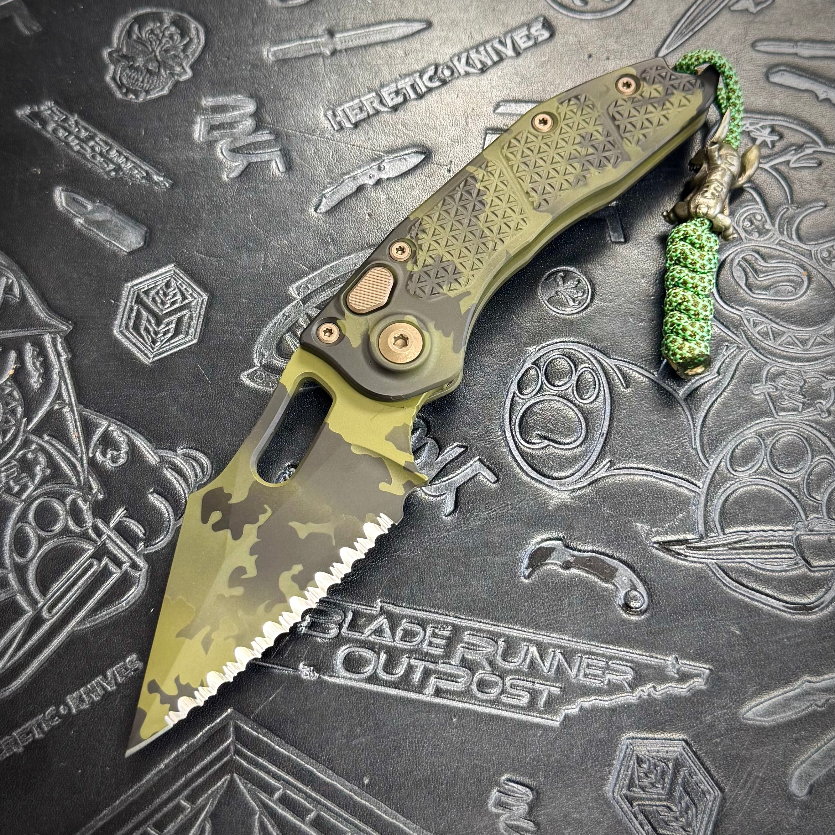 Microtech Stitch Auto - Olive Camo - Full Serrated - S/N: 092 - 169-3 ...