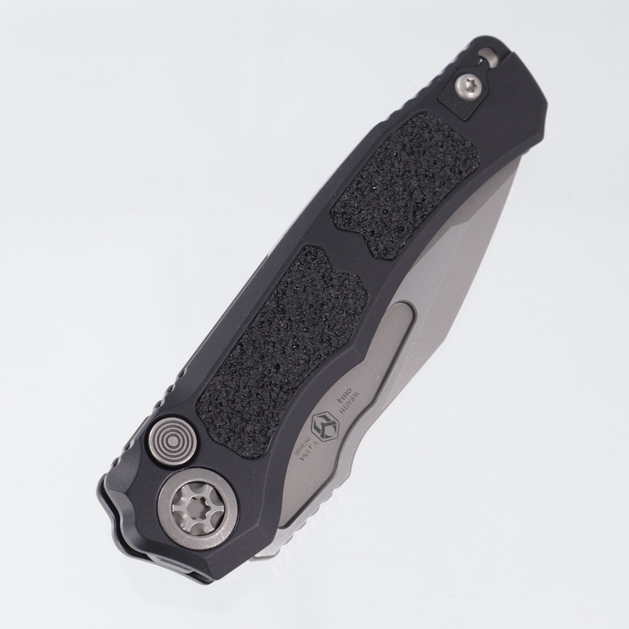 Heretic Wraith V4 Auto Tanto - Black Aluminum - Battleworn Magnacut ...
