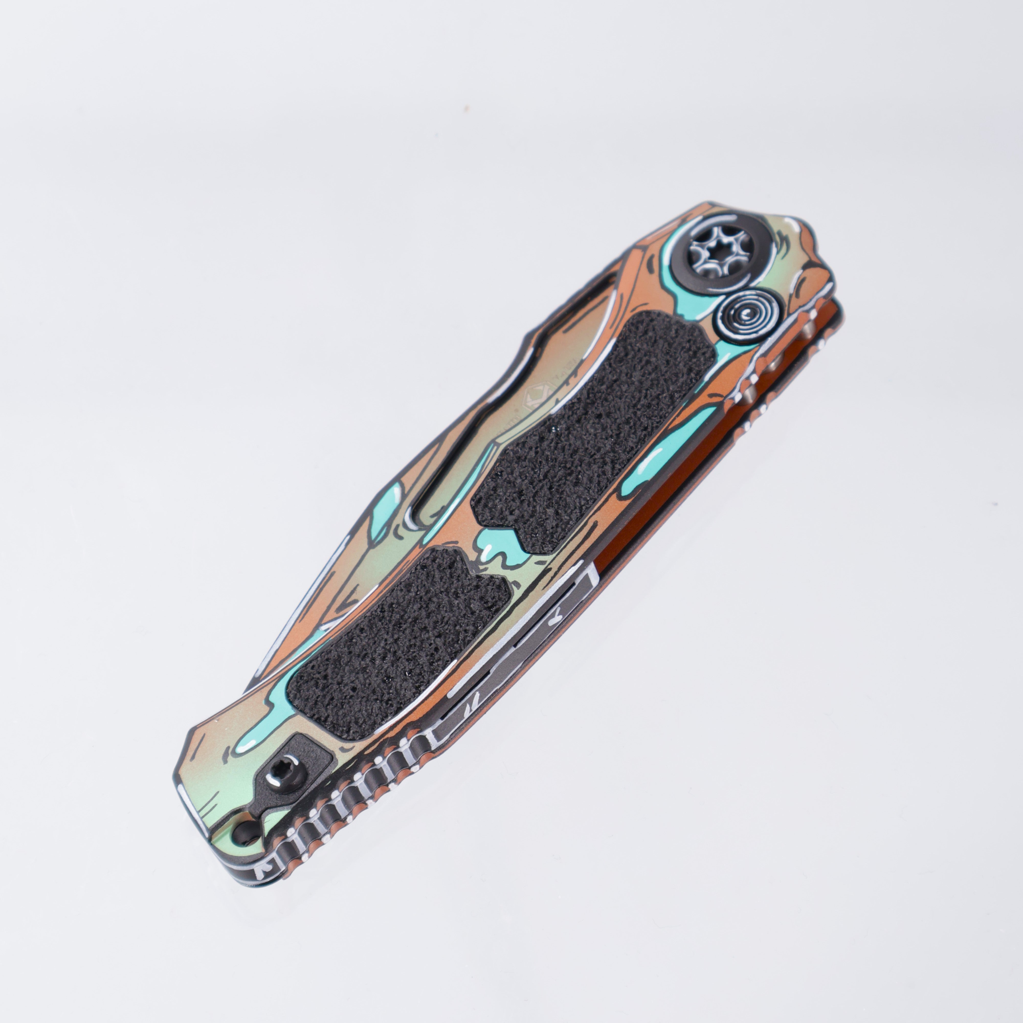 Heretic Wraith V4 Auto Tanto - Shipwreck Cel Shade - Magnacut - H100-C ...