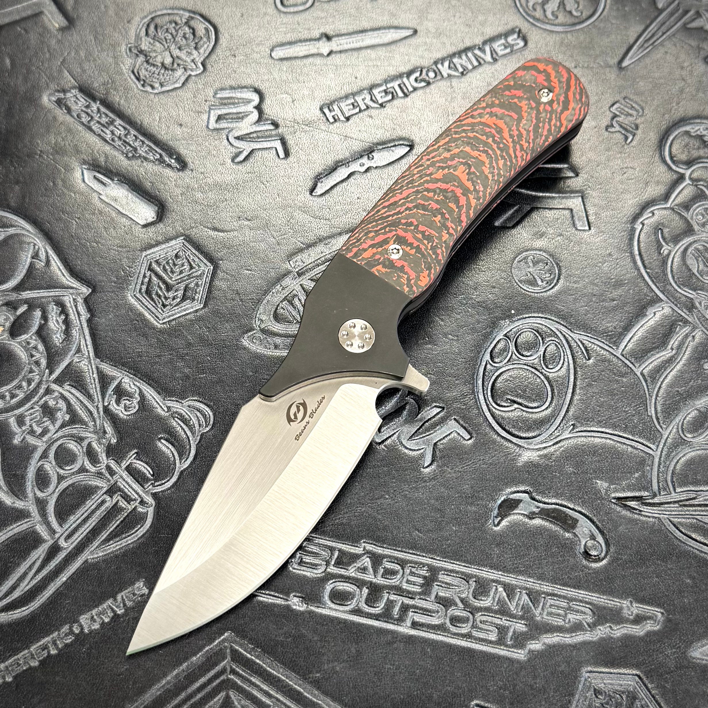 Beans Blades Javelin Folder - Black PVD Titanium - Crosscut Lava Flow